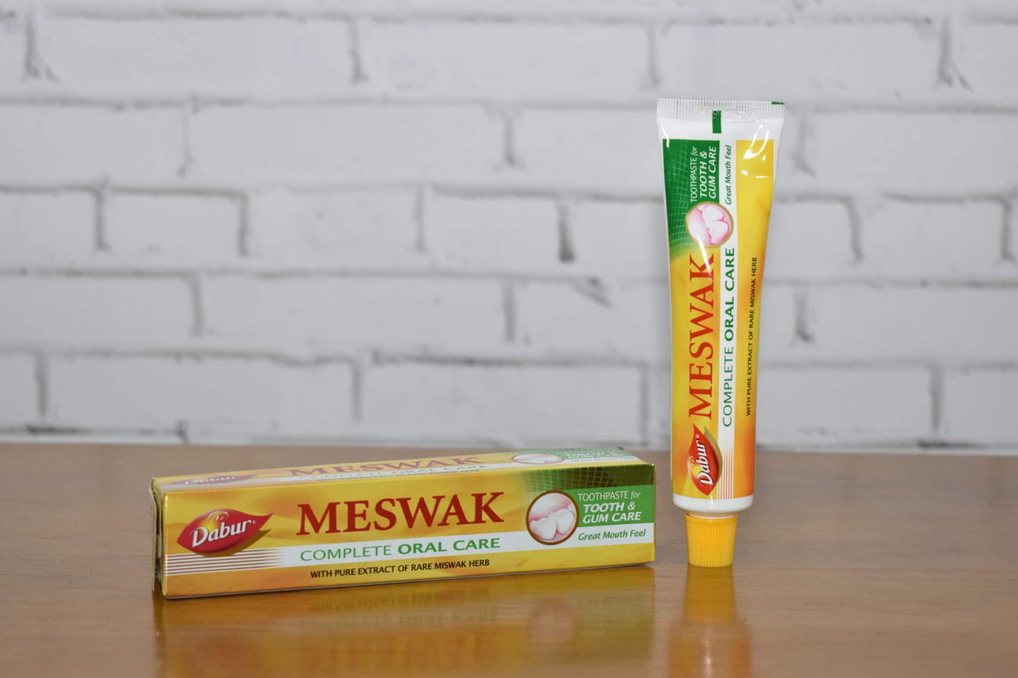 Creme dental Meswak da Dabur (medicinal, natural) – Bazar Indiano