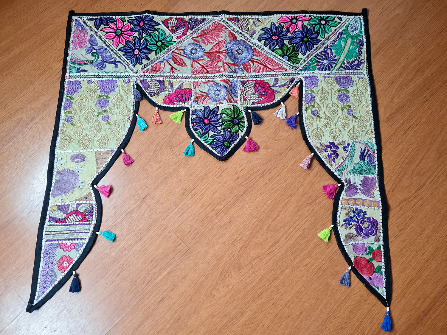 Bandô de porta indiano (Toran) em arco colorido floral 100cm – Bazar ...