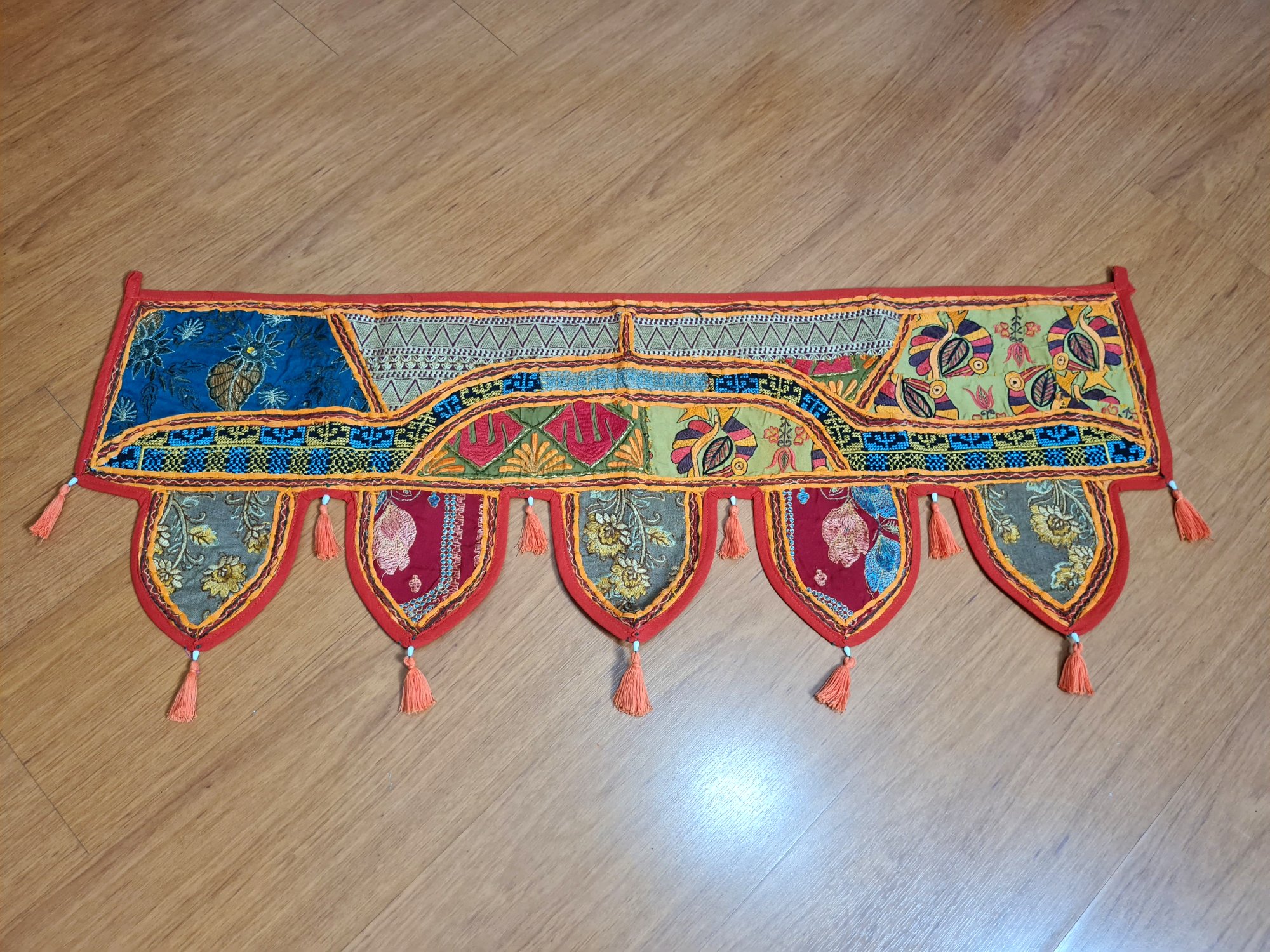 Bandô de porta indiano (Toran) 5 pontas bordado laranja e color – Bazar ...