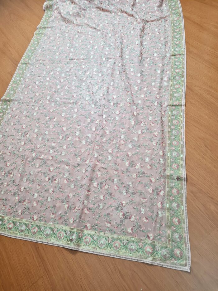 Sari indiano de seda luxuoso todo bordado rosa e verde floral – Bazar ...